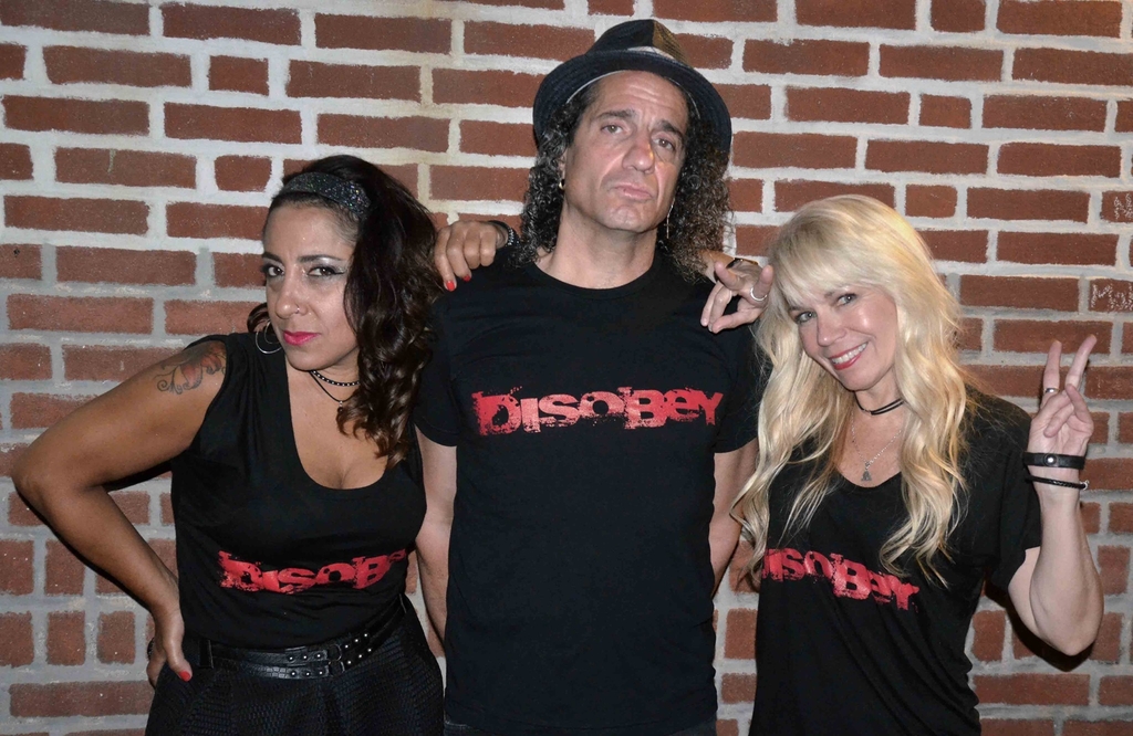 Wicked Fashion Shows – Wicked Threads