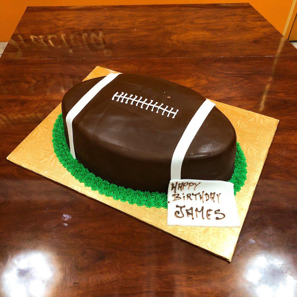 Birthday Cakes – World of Chantilly