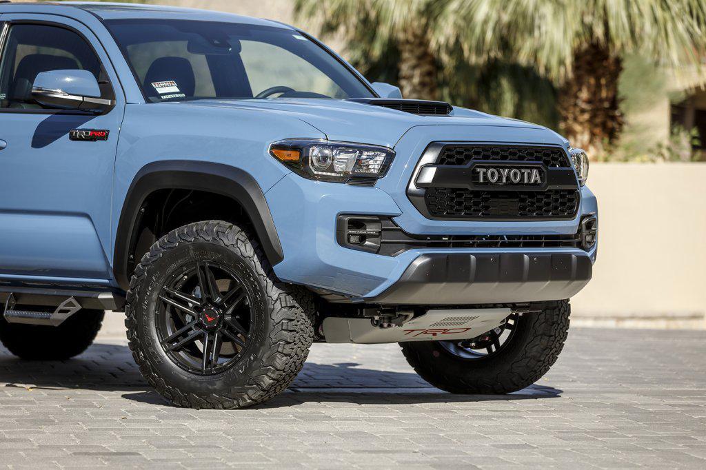 Toyota Tacoma 17" VR-602 Mystic Black - Vorsteiner Offroad