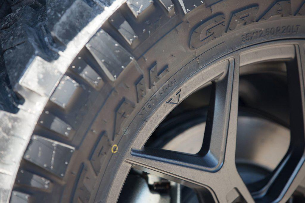 Ford F150 Raptor 20" VR-601 Carbon Graphite - Vorsteiner Offroad