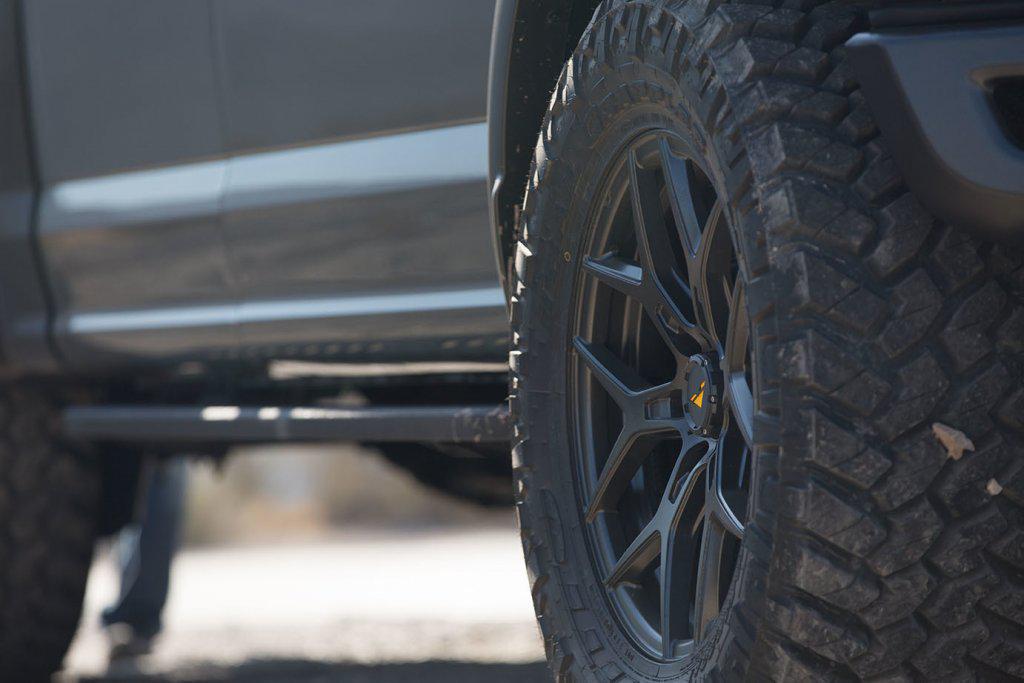 Ford F150 Raptor 20" VR-601 Carbon Graphite - Vorsteiner Offroad