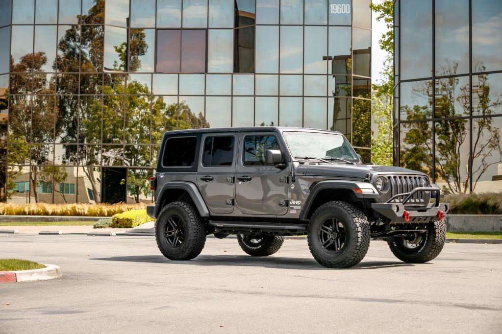 Jeep JL Wrangler 17" VR-501 Coal Black - Vorsteiner Offroad
