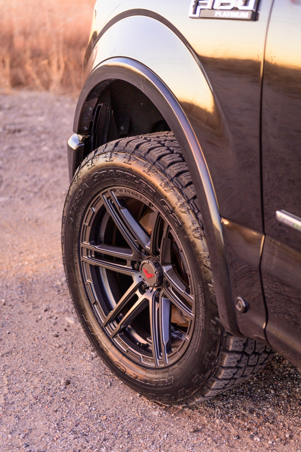 Ford F-150 20” VR-602 Carbon Graphite - Vorsteiner Offroad